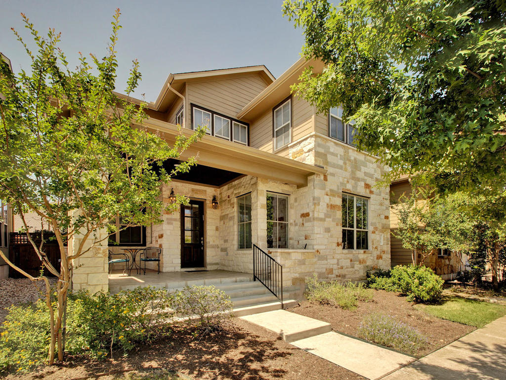 Bright & Spacious Mueller Yard Home - Mueller Silent Market - Austin Homes
