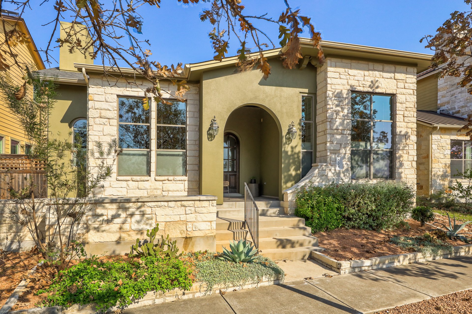2704 Tom Miller - Mueller Silent Market - Austin Homes