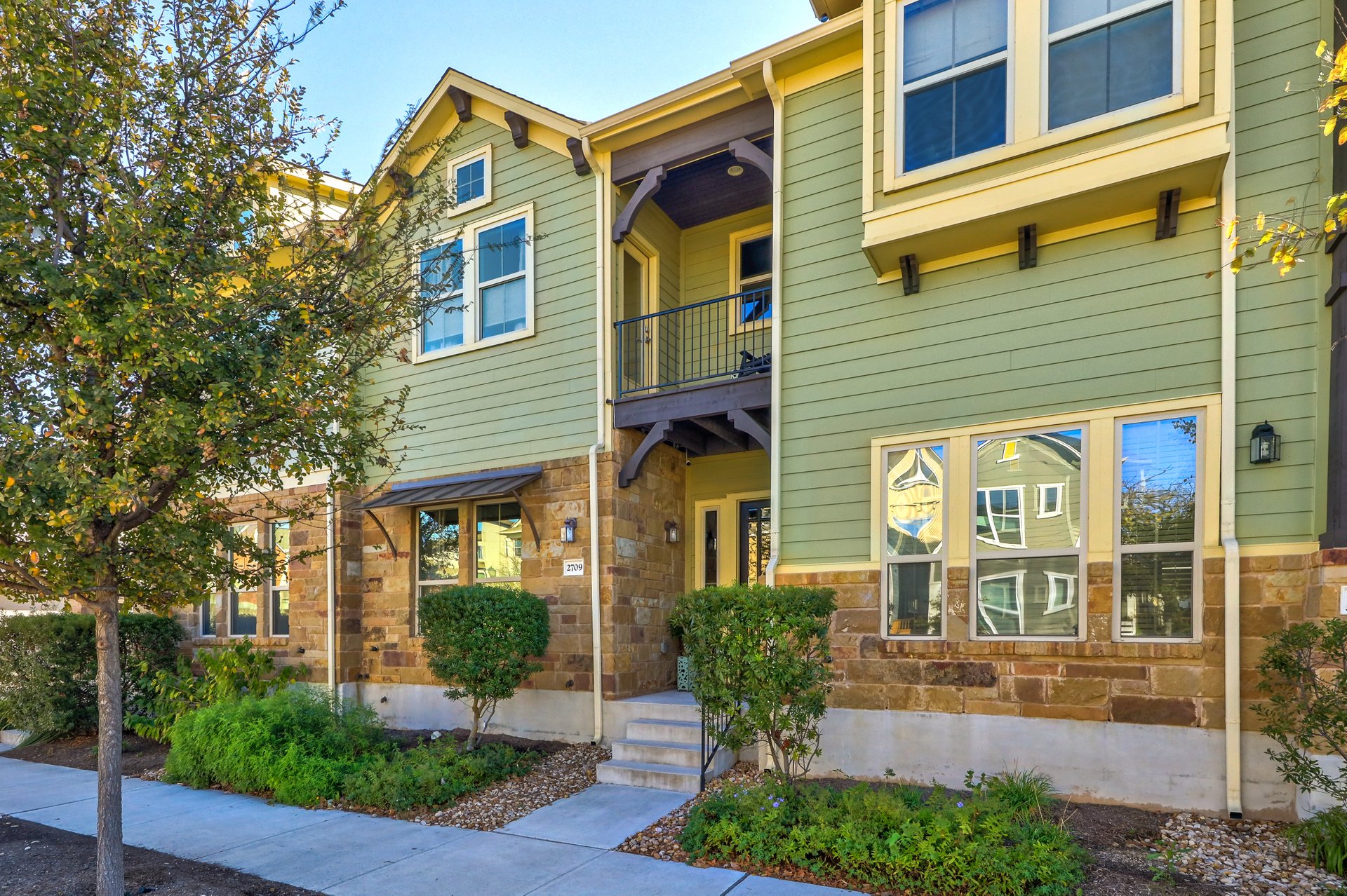 2709 Zach Scott - Mueller Silent Market - Austin Homes