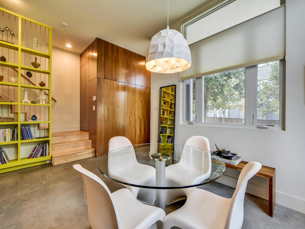 High-end, Modern Townhome - Mueller Silent Market - Austin Homes